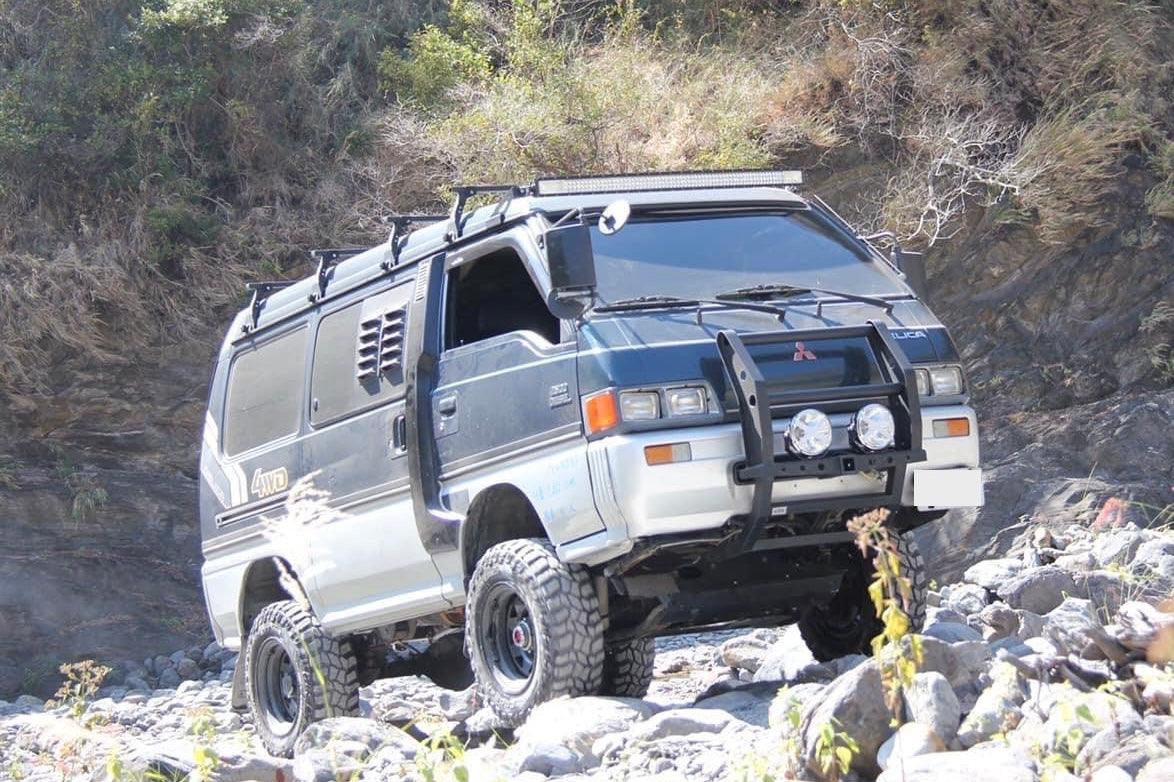 1303 Led light bar & brackets kit for Delica L300 – 1303ftmc